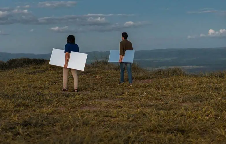 Victor Ramon e Tiago Tunes lançam o álbum Tucanuçu - Acontece no Brasil